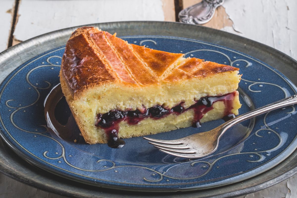 Gâteau basque au foie gras et à la confiture de camerise - Le Canard Goulu